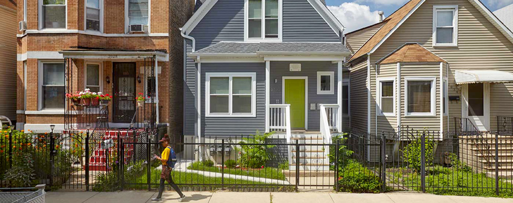 Differences Between Public Housing and Subsidized Housing
